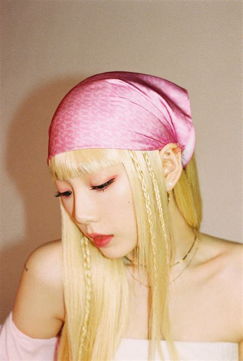 Taeyeon Weekend Concept Teaser Images Kpopping