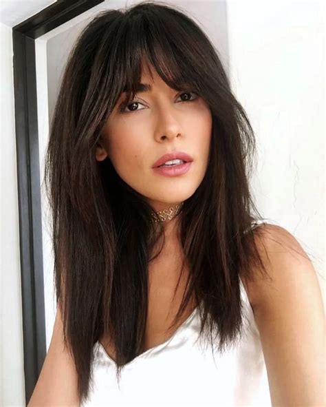 Челка шторка 2024 83 фото идеи как уложить и подстричь самой себе в домашних условиях шторку на