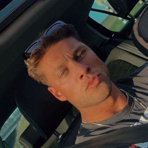 Robin Sterk Sterkrobin Snapchat Stories Spotlight And Lenses