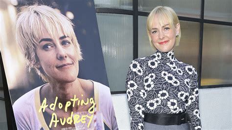 Jena Malone In Die Wildnis Jena Malone On Coming Out As Pansexual And