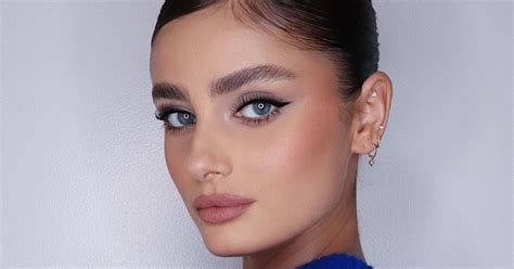 Taylor Hill Wore This Nude Lipstick From Rare Beauty Who What Wear Uk