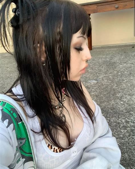 Pin By Zen ୭ৎ On ༻ੈ ‧₊˚ Hair Inspiration Short Hair Syles Emo