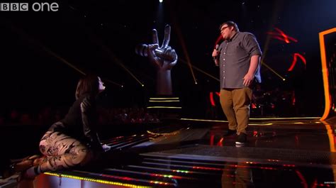 La Prestation époustouflante Dash Morgan Sur Never Tear Us Apart