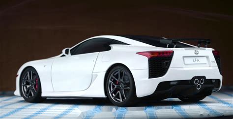 Lfa 白色碳顶 Autoart雷克萨斯lfa社区易车社区