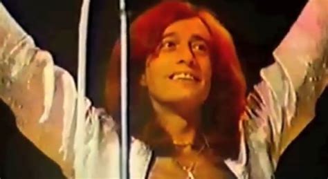 Pin By Roeroe On Robin Pictures Robin Pictures Robin Bee Gees