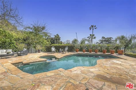 4301 Parva Ave Los Angeles Ca 90027 Redfin