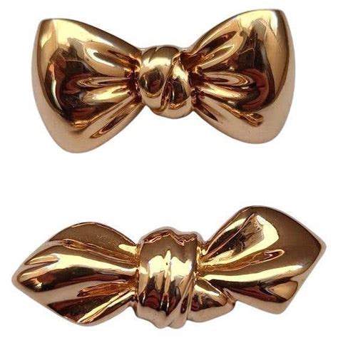 Van Cleef And Arpels Emerald Onyx Cat Pendant Yellow Gold Necklace For Sale At 1stdibs