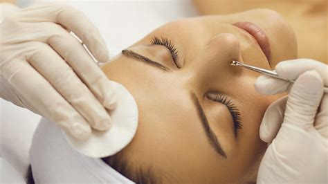 Are Extractions A Must For Healthy Skin Heres What We Know