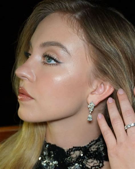 Sydney Sweeney Armani Beauty Dinner Photoshoot August 2024 • Celebmafia