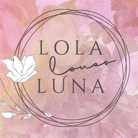 Lola Loves Luna