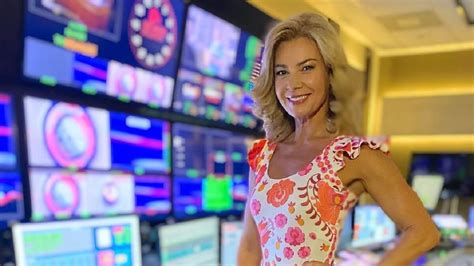 Ha Csak Egy Bikinis K Pet N Zel Meg Ma Barta Sylvi Legyen Az Liner Hu