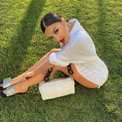 Rashel Kolanecis Feet