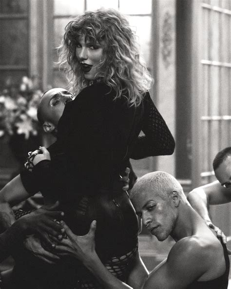 Pin By Daneen Gonzalez On Taylor Swift Taylor Swift Music Taylor Swift Discography Taylor