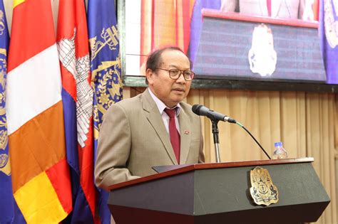 អង្គភាពអ្នកនាំពាក្យរាជរដ្ឋាភិបាល រៀបចំសន្និសីទសារព័ត៌មាន ស្ដីពី “សមិទ្ធផលសម្រេចបានរយៈពេល