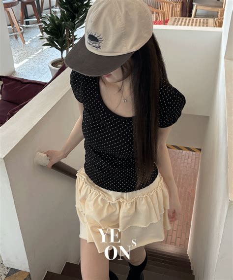 주문폭주 반팔버전출시🖤 레이어드 땡땡이 반팔 반소매 긴팔 긴소매 발레코어 키치룩 스트랩 어깨퍼프 어깨보정 도트 리본 퍼프 셔링 긴팔티셔츠 에이블리