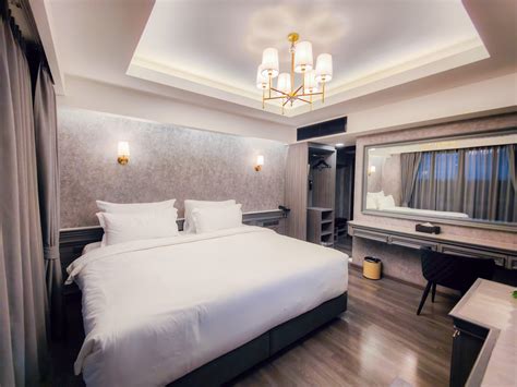 Connect Pool Access King ดำเนินพวา