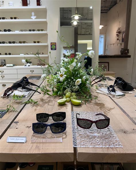 Useful 유즈풀 아뜰리에 유즈풀 선글라스 직접 만난적은 없어도 꾸준히 인스타로 본지가 벌써 N년차 애정하고 애정하는 그녀의 팝업에 다녀왔어요 💜 이처럼