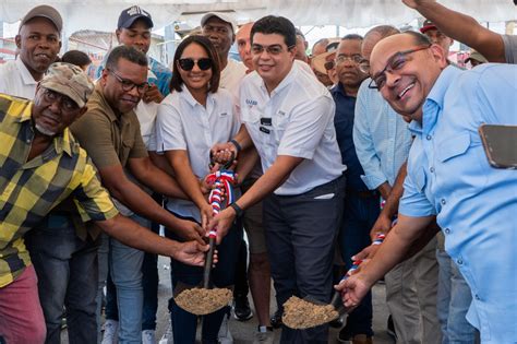 Fellito Suberví Avanza Obras Que Beneficiarán A Más De 67 Mil Personas En Sde El Nuevo Diario