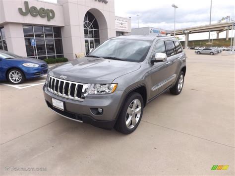 2013 Mineral Gray Metallic Jeep Grand Cherokee Limited 70133282 Photo 10 Car