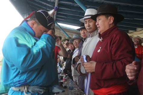 БАЯР НААДАМД АЙМГИЙН ХАРЦАГА Д АЗЗАЯА ТҮРҮҮЛЛЭЭ