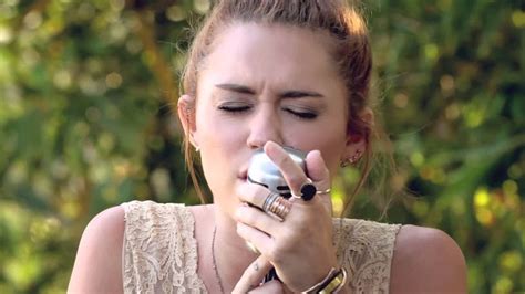 Miley Cyrus Backyard Sessions
