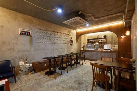 빈티지 컨셉의 아늑한 분위기 10평 카페 인테리어 비용