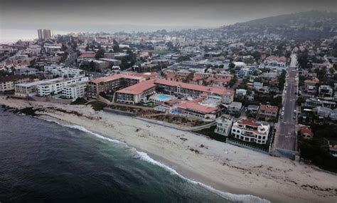 White Sands La Jolla 7450 Olivetas Ave La Jolla Ca 92037 Senior