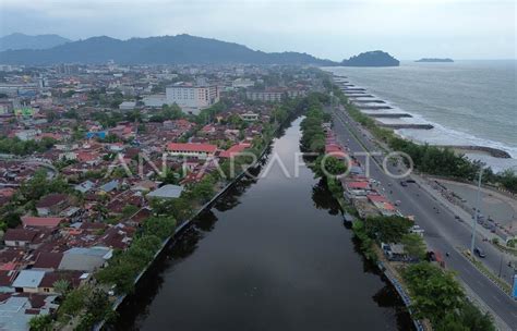Penataan Danau Cimpago Padang Antara Foto
