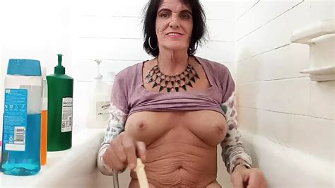 Lizzy Yum April 2024 Little Orgasms 16 Fantasy Masturbation Bath Pussy