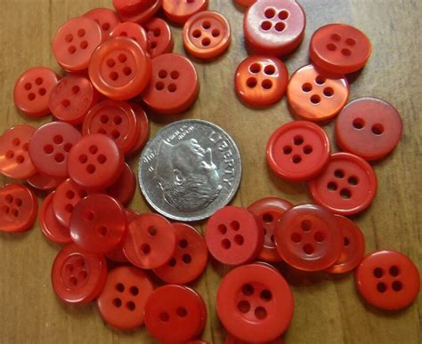 Red Shades Buttons 50 Small Assorted Round Sewing Crafitng Etsy