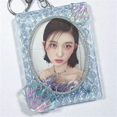 B8 トレカ ケース デコ トレカキーホルダー レジン キルティング 青 貝殻 メルカリ