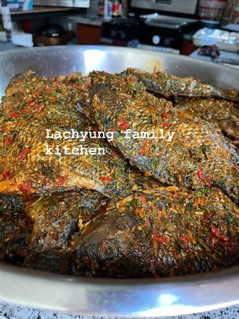 ဟင်းချက်နည်းများ မျှဝေကြမယ် ငါးကင်ဖို့နှပ်တဲ့ Video ထဲက ငါးကင်မှာထည့်တဲ့အဆာပလာမေးထာ