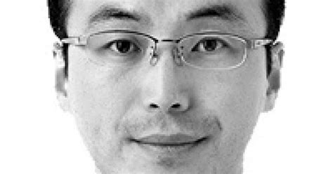 경향의 눈 김일성 아닌 박정희가 되려는 김정은