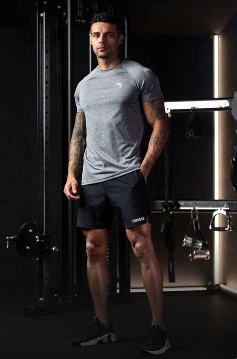 Stomach Vacuum Exercise How To Suck In Your Belly And Get A Six Pack