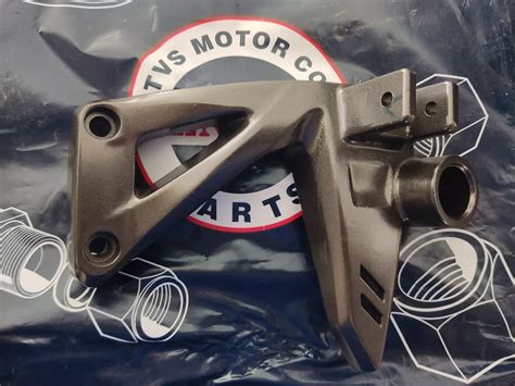 Right Side Pillion Bracket For Apache Rtr 160 4v 200 4v Indian Bikes Spares