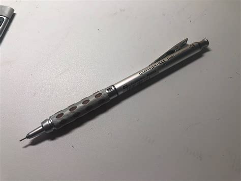 묵직한 무게감에서 나오는 부드러운 필기감펜텔 그래프기어 1000 03mm 네이버 포스트