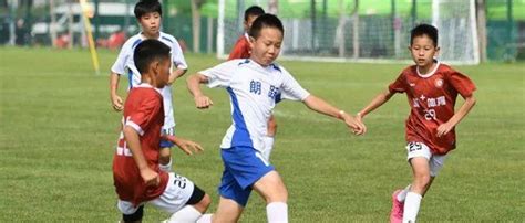 十条措施促青少年足球体教融合发展 北京市推动社会场地免费向青少年开放 体育 进校园 青少年