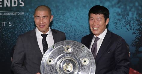 마이스터샬레 앞에선 차범근 차두리 부자