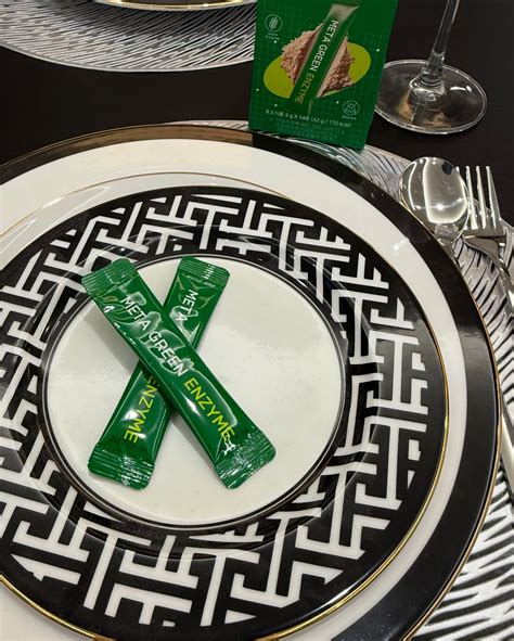 민하죠 일상을 스타일링하다 제품제공 오랜만에 파3 연습장 다녀왔어요 4월은 참 바쁘게 흘러가면서도 뭔가 한 일은 없는 느낌이었는데 곧 있을 라운딩 준비 겸 잔디