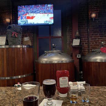 Red Car Brewery And Restaurant Updated May 2024 806 Photos And 659