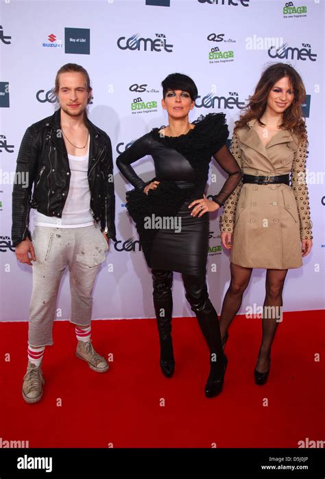 Nena Sohn Sakias Tochter Larissa Beim Comet Award In Der K Nig Pilsener Arena Oberhausen