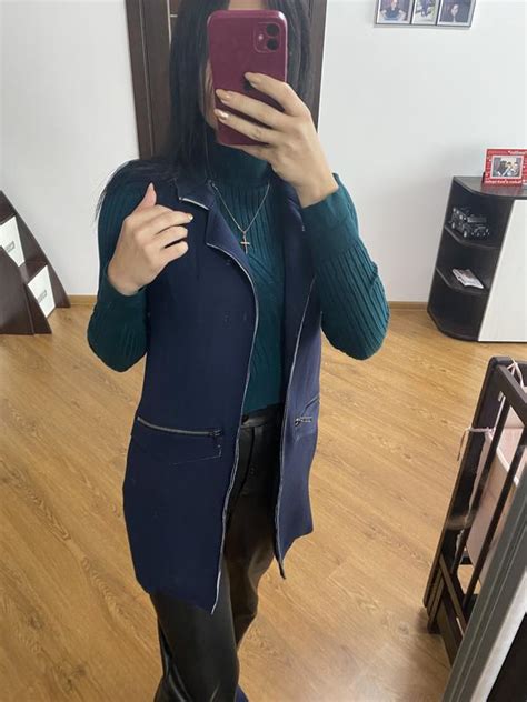 Жилет безрукавка — ціна 160 грн у каталозі Жилетки Купити жіночі речі за доступною ціною на Шафі