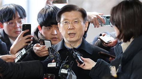 ຫົວ ໜ້າ ກອງປ້ອງ ກັນ ຄວາມ ປອດ ໄພ ປະ ທາ ນາ ທິ ບໍ ດີ ສ ເກົາຫຼີ ຮັບ ການ ສືບ ສວນ ຂອງ ຕຳຫຼວດ