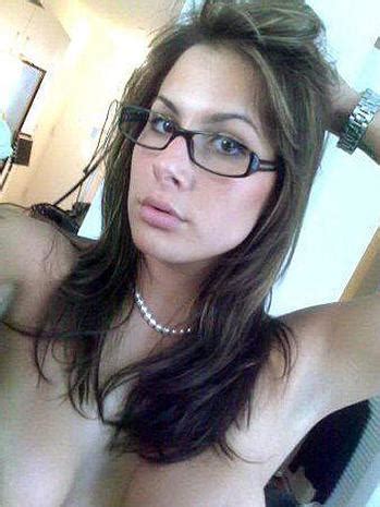 Manhattan Madam Charged With Selling Painkillers CBS News