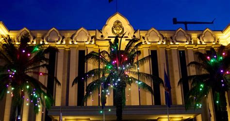 រូបថតប្រចាំសប្តាហ៍ ៖ ការតុបតែងលម្អភ្លើងពណ៌ ក្នុងឱកាសនៃការធ្វើជាម្ចាស់នៃកិច្ចប្រជុំកំពូលអាស៊ាន