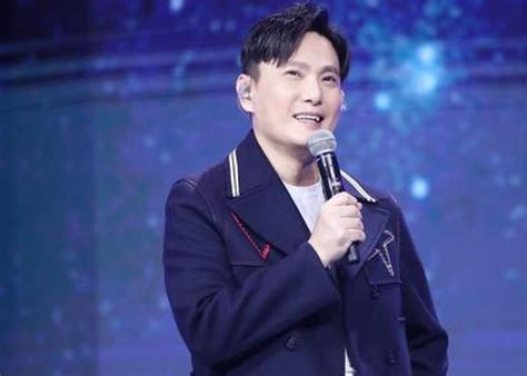 “情歌王子”张信哲变成秃顶？网友：曾经的偶像变成这样？凤凰网