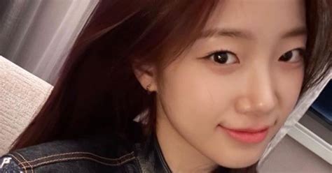 르세라핌 카즈하 빨간 머리 변신 후 또 미모 갱신 분위기 여신 [스타in★]