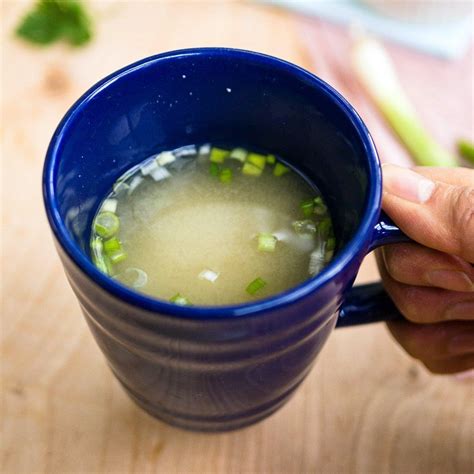 5 Minute Vegan Miso Soup With Silken Tofu And Seaweed — Garlic Delight Recipe Miso Soup
