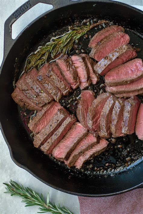 Mouth Watering Easy Cast Iron Steak Fixed On Fresh