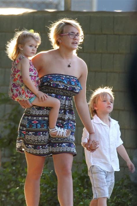 Paul Butcher And Jamie Lynn Spears Kissing